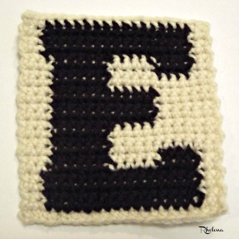E - Uppercase Tapestry Crochet Block - CrochetNCrafts