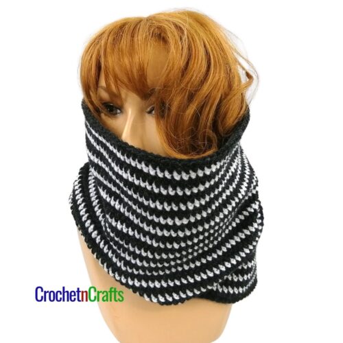 Easy Stripes Crochet Snood Pattern - CrochetNCrafts