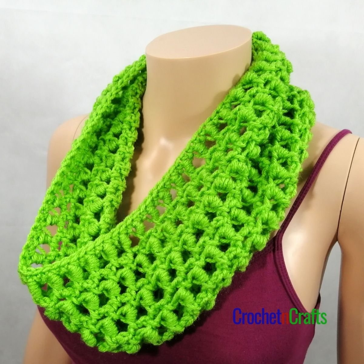 A Bullion Stitch Cowl Neck Scarf ~ FREE Crochet Pattern